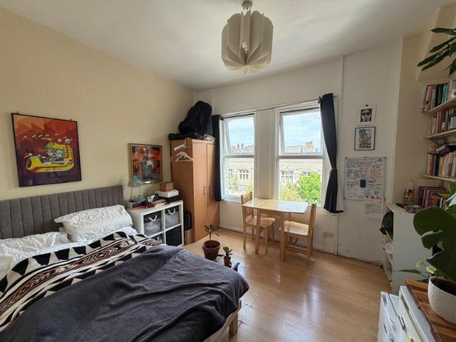 Studio Flat – Homerton High Street