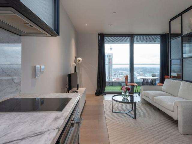 Studio Flat, Hobart Building, E14