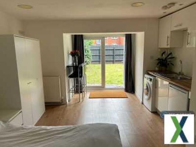 Studio flat in Whitley Village, Coventry, CV3 #2414317