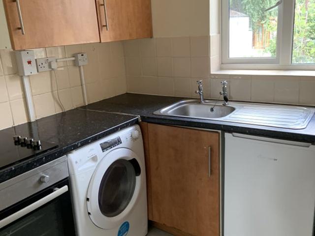 Studio flat in Acocks Green