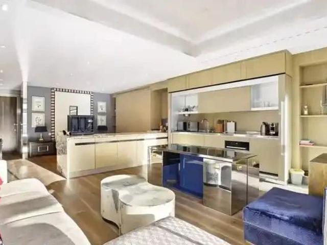 Studio Flat in Earl's Court