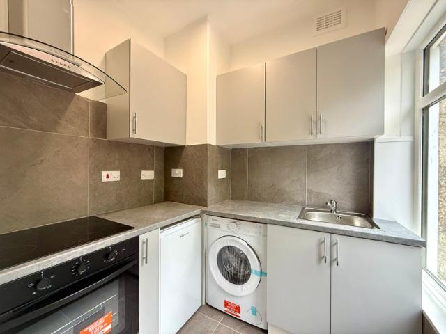 Studio Flat in East End Road, East Finchley N2