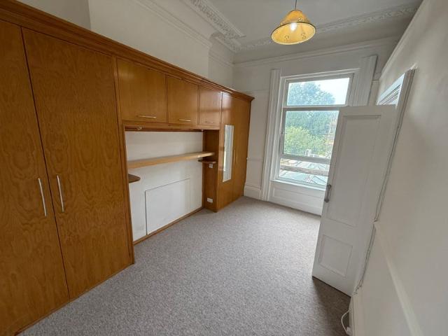 Studio Flat in Hove with all bills included