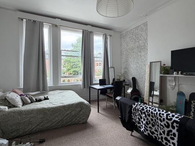 Studio Flat in Paddington Short term let