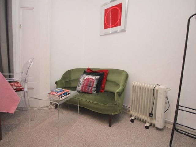 Studio Flat, Kensington Gardens Square, W2