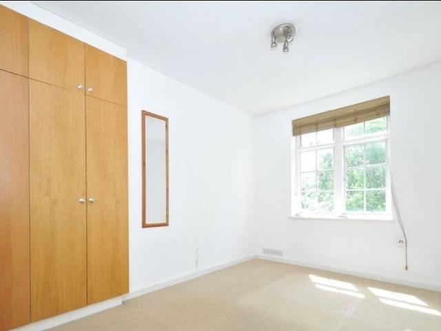 Studio Flat, Langford Place, NW8