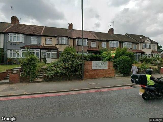 Studio Flat, London, NW2