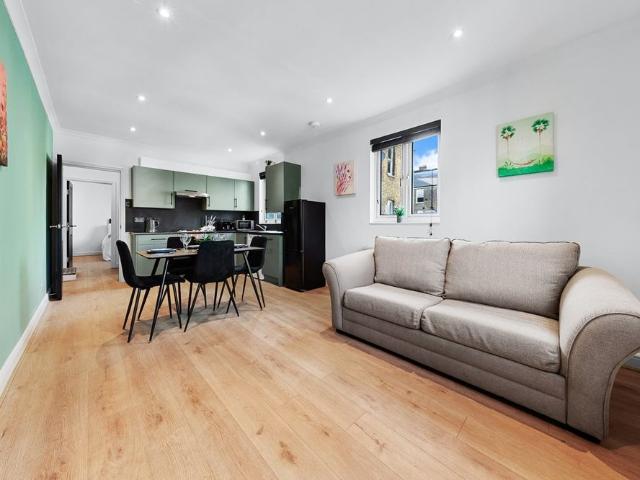 Studio Flat, London, SE8