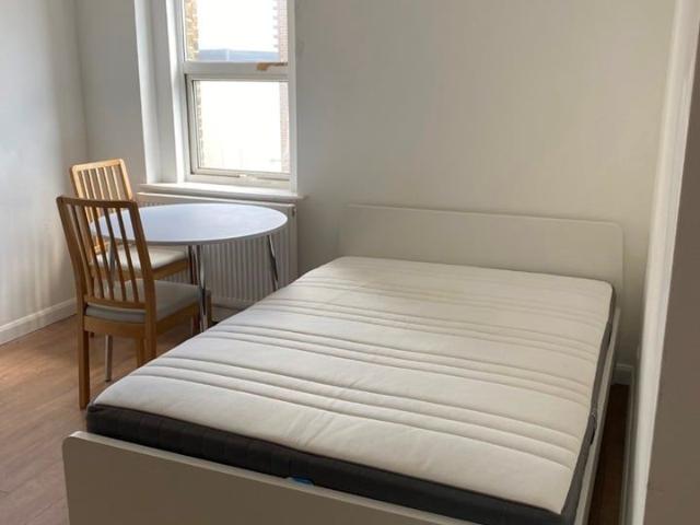 Studio Flat, London, W14