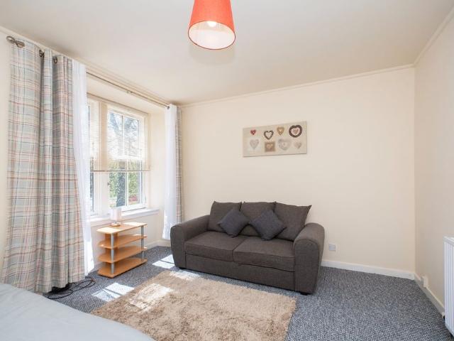Studio Flat, Lorne Buildings, AB10
