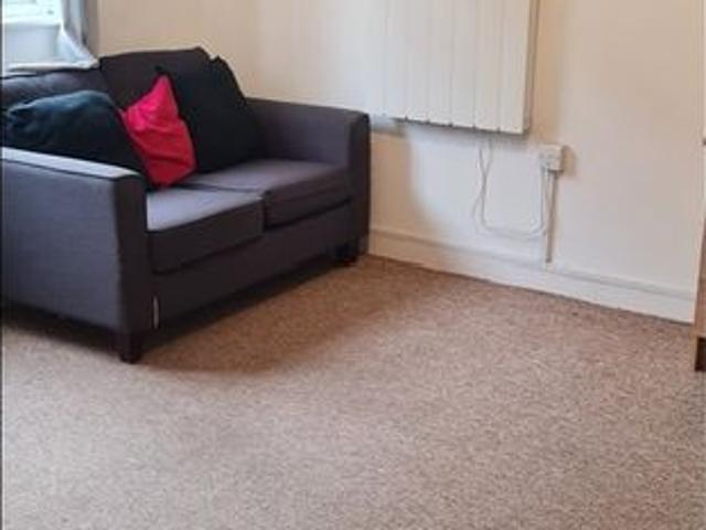 Studio Flat, Madras Road, CB1