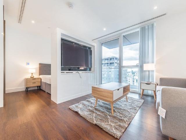 Studio Flat, Maine Tower, E14