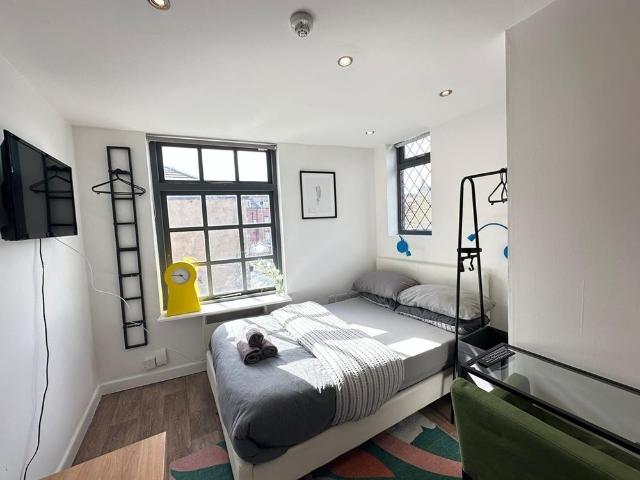 Studio Flat, Meanwood, LS6