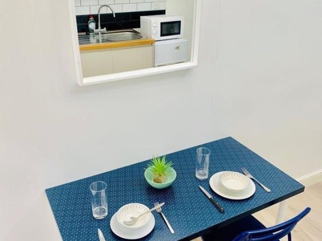 Studio Flat, Meyrick Road, NW10