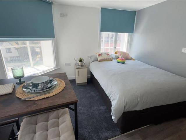 Studio Flat, Minerva House, NG1