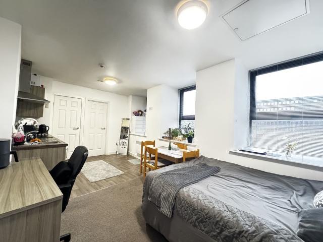 Studio Flat, Minerva House, NG1