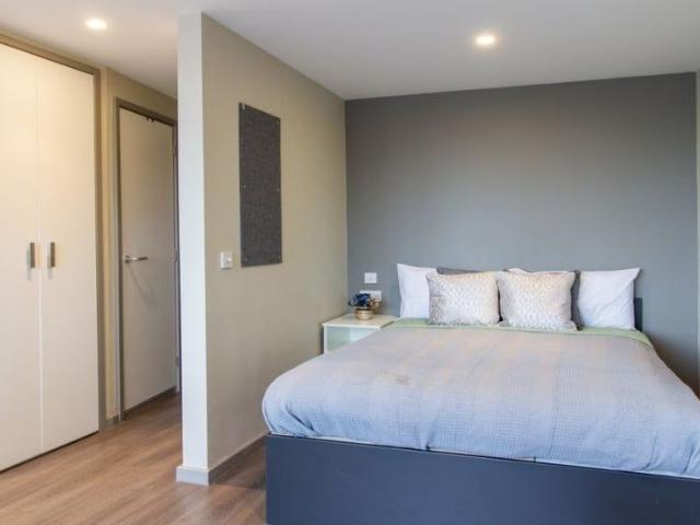Studio Flat, Millennium View, CV1