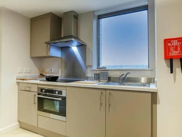 Studio Flat, Moore Street, S3
