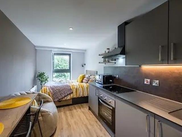 Studio Flat, Murieston Crescent, EH11