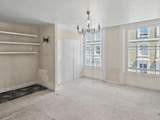 Studio Flat, Newton Road, W2