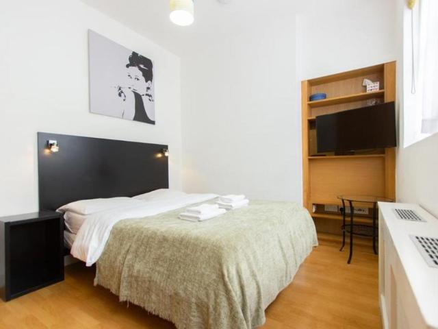 Studio Flat, North Gower St, NW1