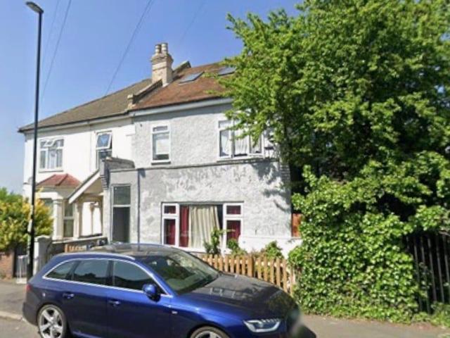 Studio Flat, Northwood Road, CR7