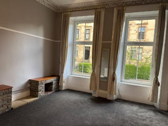 Studio Flat, Oakfield Avenue, G12