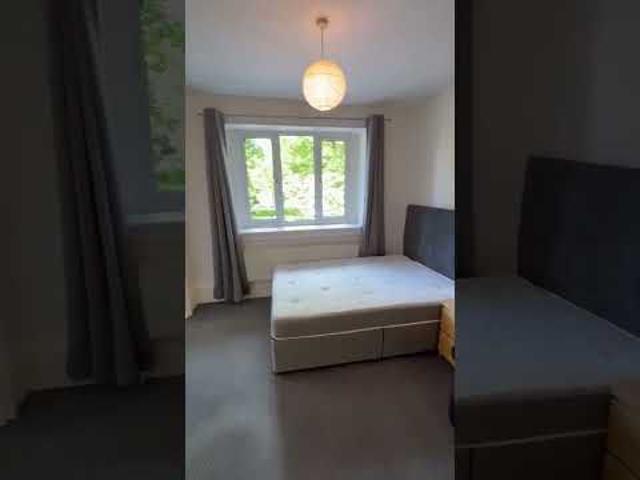 Studio Flat, Otley Road, LS16