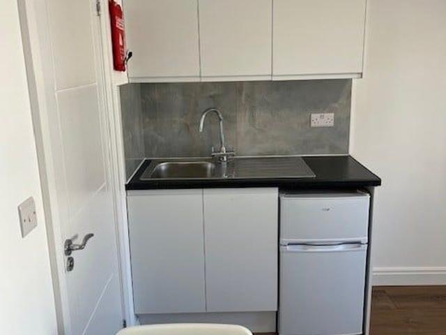 Studio Flat, Ovesdon Avenue, HA2