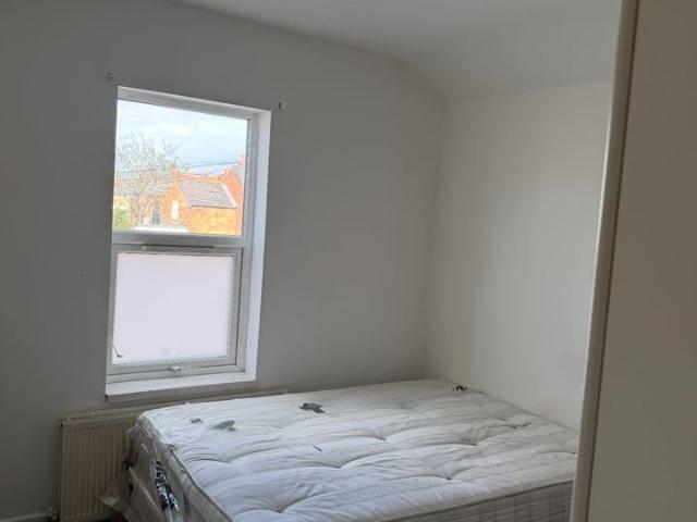 Studio Flat, Oxford Road, RG30