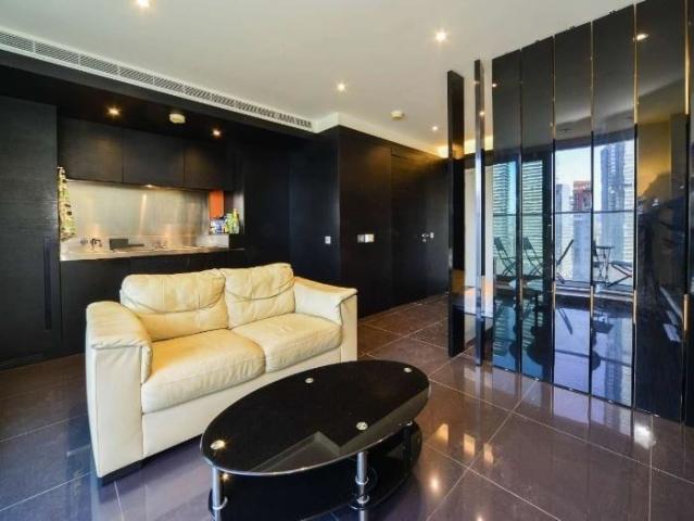 Studio Flat, Pan Peninsula Square, E14
