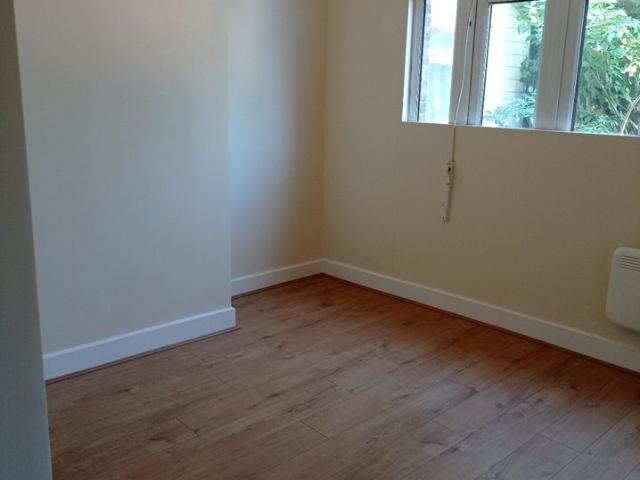 Studio Flat, Peterborough Road, HA1