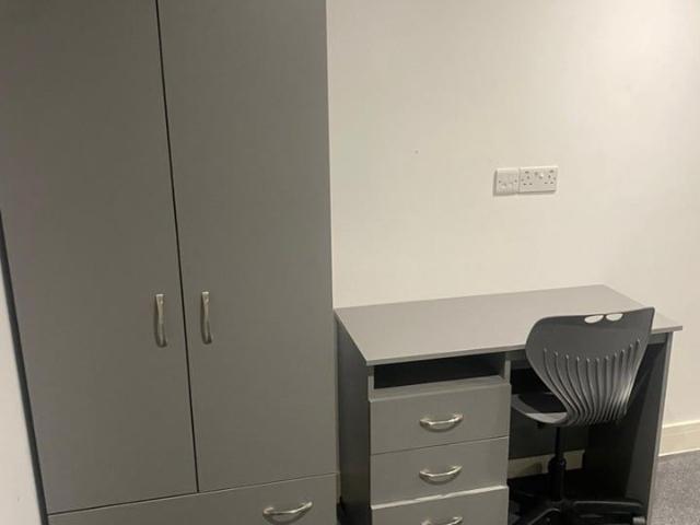 Studio Flat, Phoenix Place, BS16