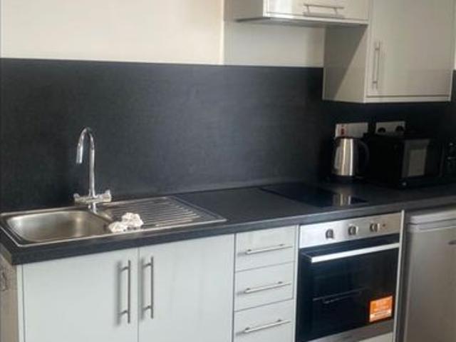 Studio Flat, Phoenix Place, BS16