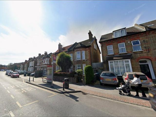 Studio Flat, Portland Road, SE25