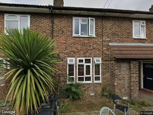 Studio Flat, Playgreen Way, SE6