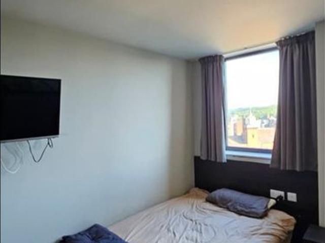 Studio Flat, Queen Street, S1