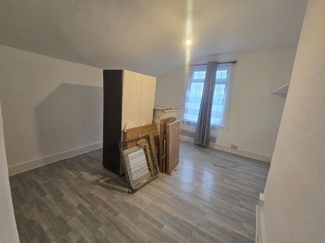 Studio Flat, Rosendale Road, SE24
