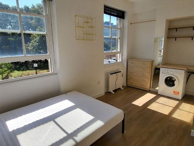 Studio Flat, Rufford Street, N1