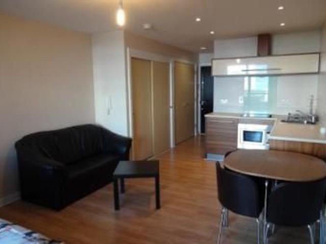 Studio Flat, Ryland Street, B16