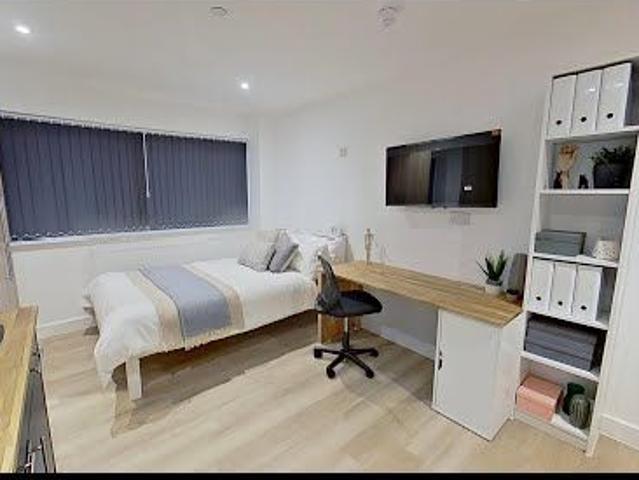 Studio Flat, Sandfield House, NG1