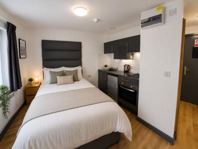 Studio Flat, Seel Street, L1