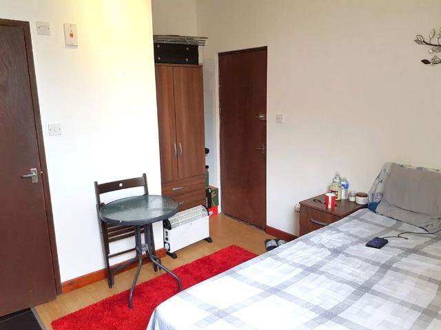 Studio Flat, Shirley Road, SO15