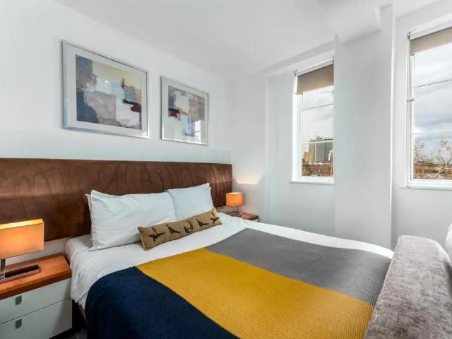 STUDIO FLAT SOUTH KENSINGTON