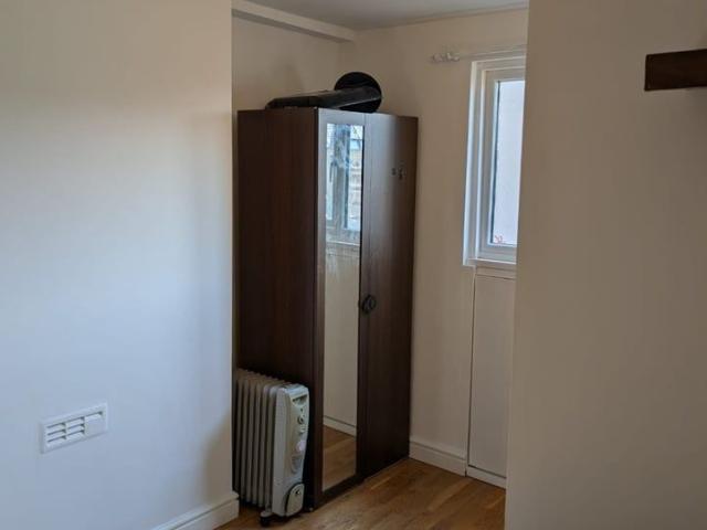 Studio Flat, Surrey St, CR0