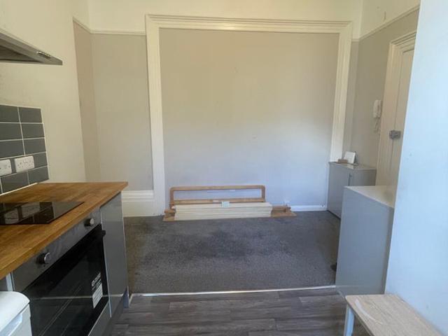 Studio furnished