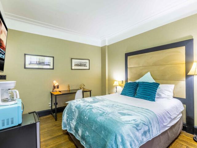 Studio King & Ensuite Bath Midtown Manhattan