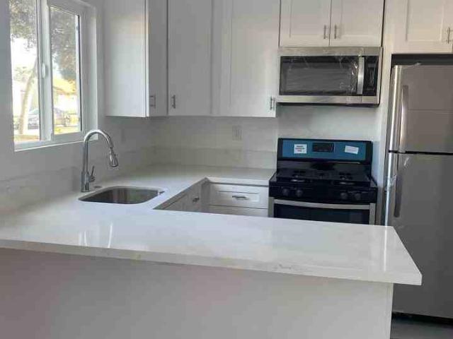 Studio Home for Rent at 10126 1/2 Muroc St #1, Bellflower, CA 90706 Bellflower