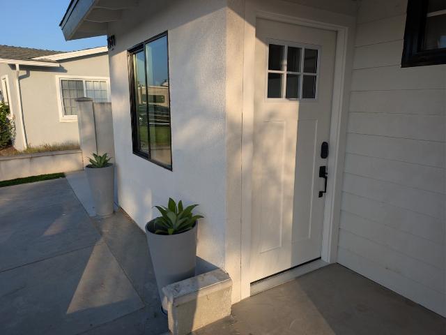 Studio Home for Rent at 218 W Tiller Ave #F, Anaheim, CA 92802