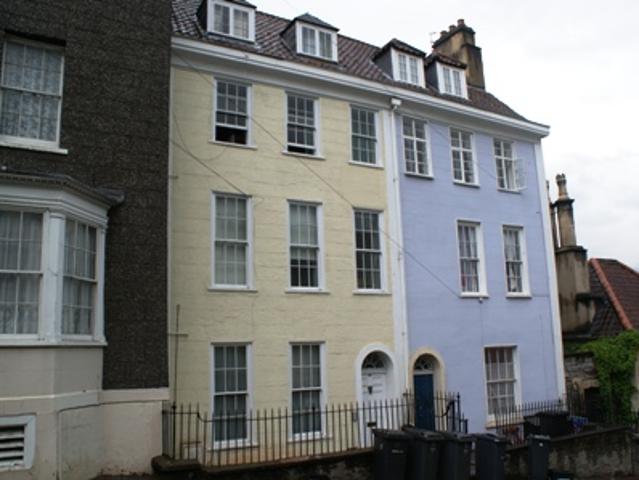 studio in 32 St Michaels Hill GF Studio, Kingsdown, Bristol, BS2 8DX Abode